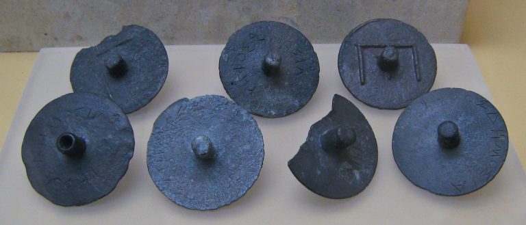 Law and Courts in Ancient Athens: A Brief Overview - Kosmos Society
